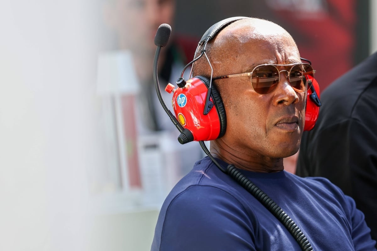 Lewis Hamilton’s Father Shakes Motorsport World With Bol...read